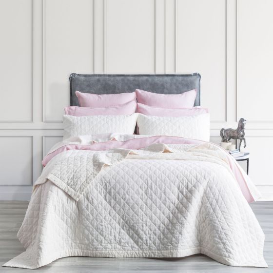 Renee Taylor Cavallo Stone washed French Linen Quilted Bed Coverlet Set
